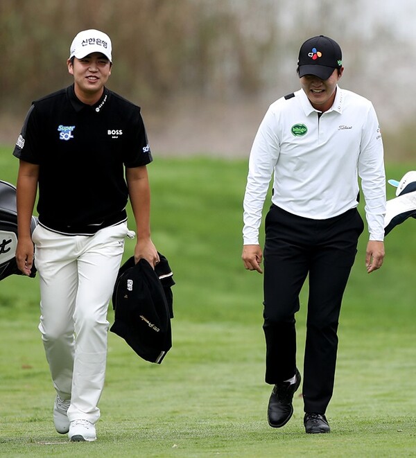 '상금왕 경쟁' 장유빈, KPGA 투어챔피언십 1R 공동 8위…김민규는 62위