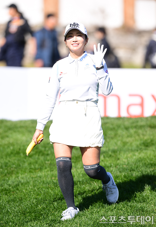 [ST포토] 이보미, KLPGA 투어 최종전 '시즌 첫 출전'