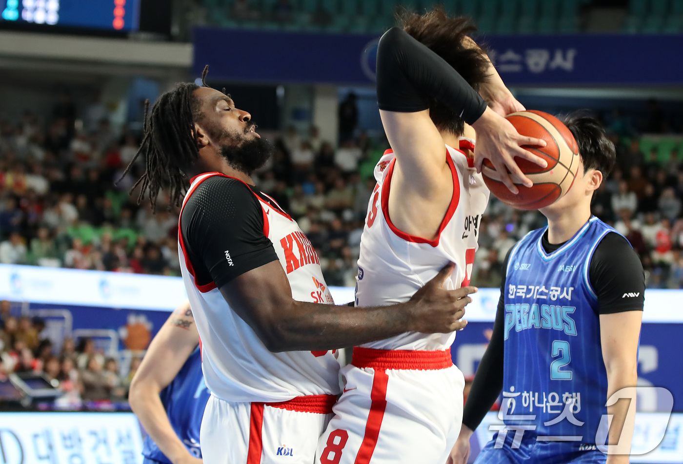 KBL 6시즌째 '장수 외인' 워니, 여전한 위력…SK 상승세 '일등공신'