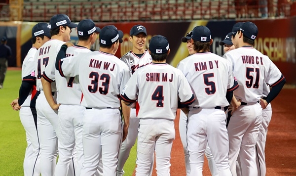 “대만 왔으니 韓 야구 강국 이미지 되찾자” 류중일호 캡틴, WBC 오타니 연설 소환…단합회식 이후, ‘28명=1’이 되었다 [MK타이베이]