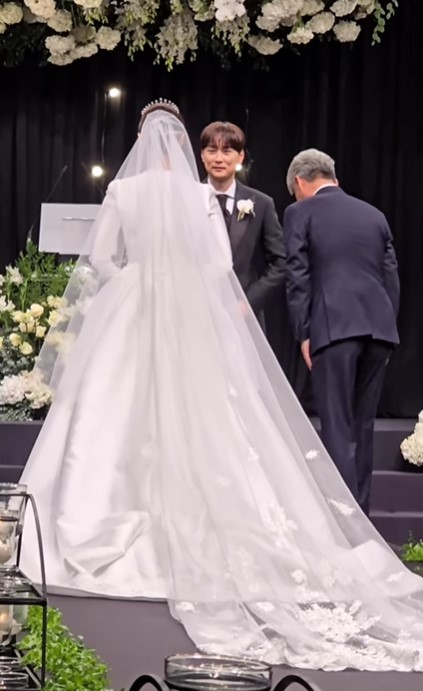 민경훈, JTBC PD와 오늘(17일) 결혼