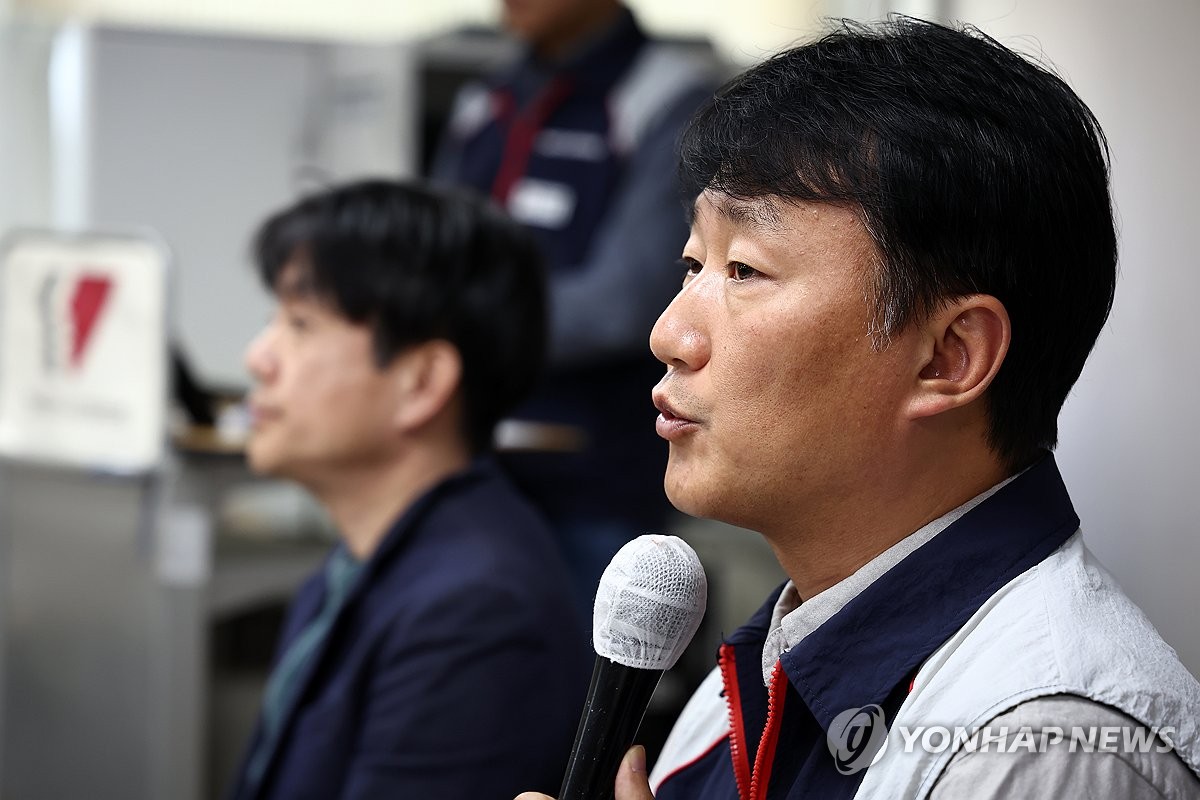 민주노총 위원장 "같은 고용형태 유지, 정년만 연장 방향 옳아"