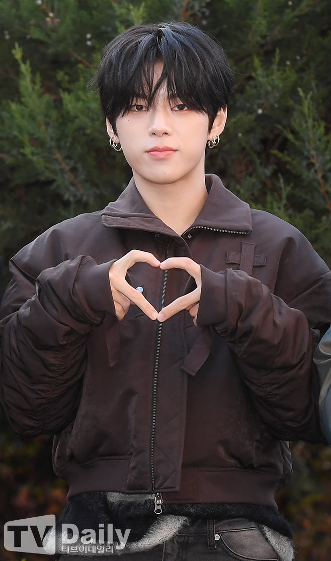 [TD포토] 나우어데이즈 진혁 '사랑해~'