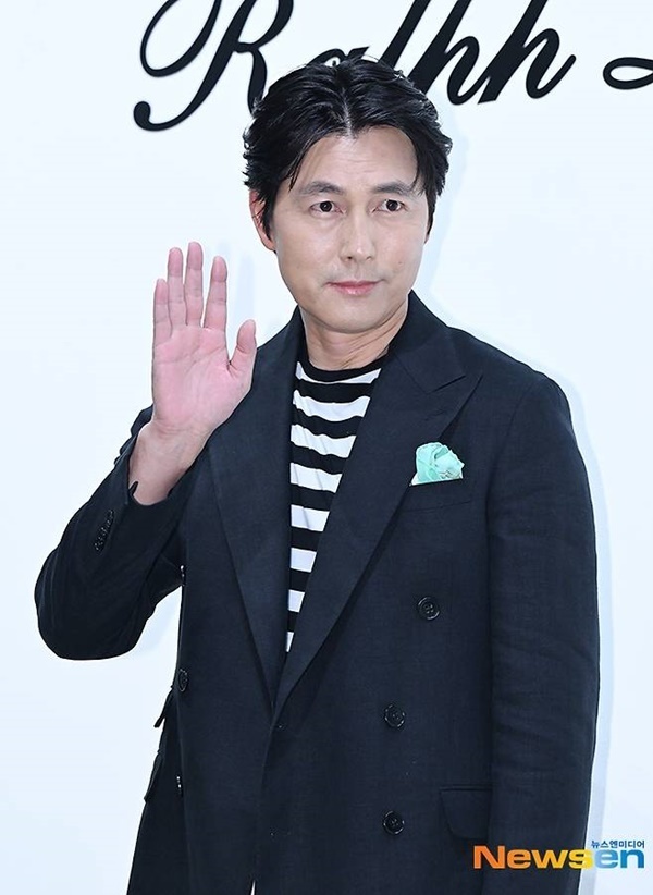 혼외자 생긴 정우성 일반인 女와 스킨십 네컷 사진 유출 “확인 불가”[공식]
