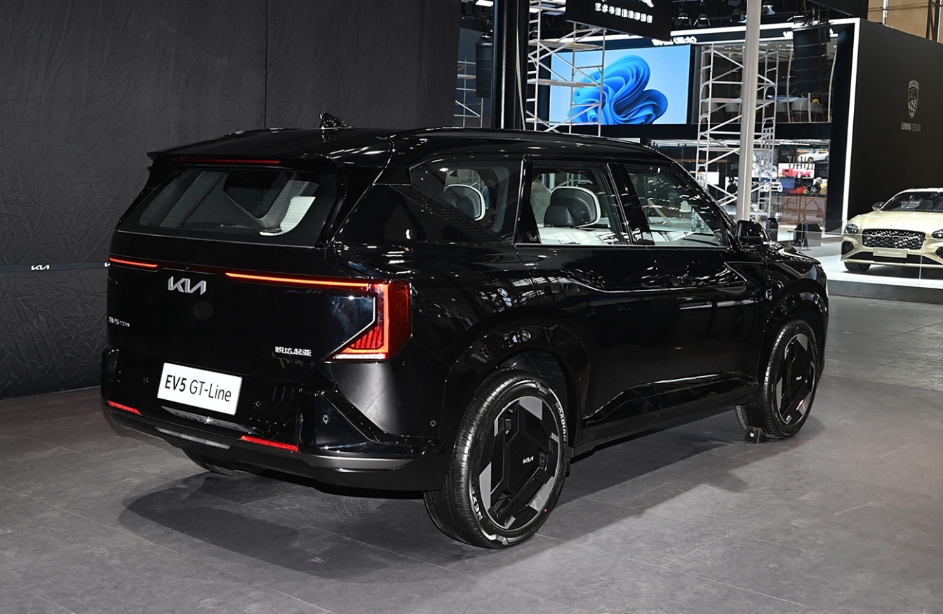 EV9 축소판 ‘EV5 GT 라인’ 광저우 모터쇼서 최초 공개 | 더드라이브