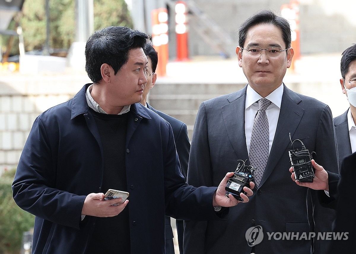 법원 향하는 이재용 삼성전자 회장