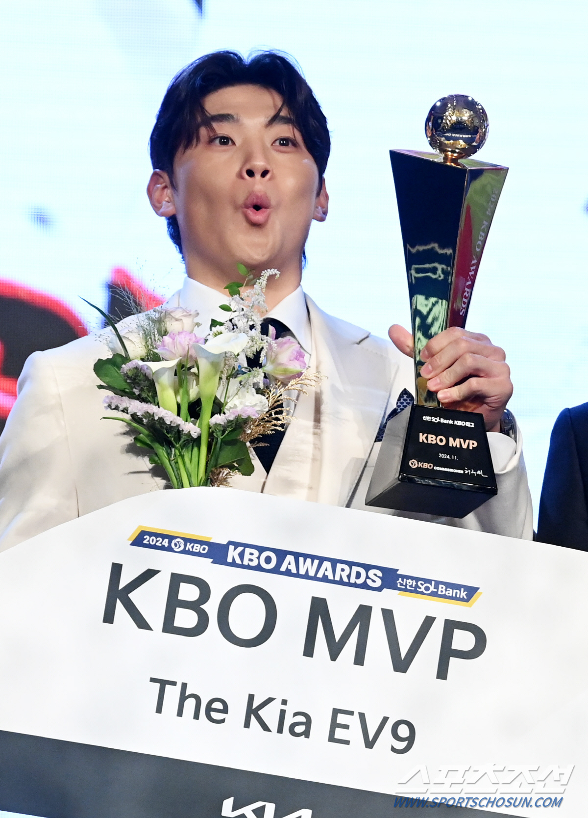 42년만의 만장일치 또 실패…슈퍼스타 김도영 MVP '득표율 94.1%' 최고의 하루…KBO 1인자 입증 [잠실현장]