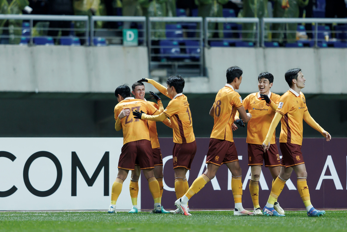 ‘교체 투입 20초 만에’ 아사니 결승 골 광주FC, ACLE 상하이 선화 제압…16강이 보인다