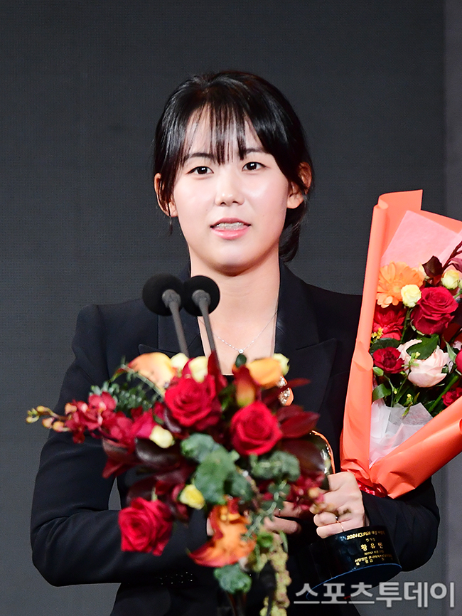 황유민, 2024 KLPGA 인기상 수상 "더 나은 황유민 되겠다"