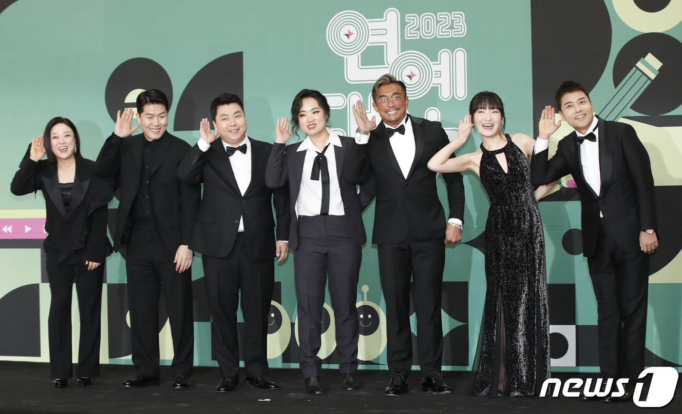 "167㎝ 이하, 탈모男 결혼정보업체 가입 X"…KBS 예능 법정제재(종합)