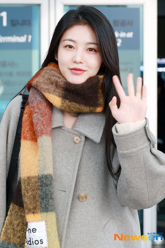 신예은 선명한 미인 점에 러블리 미소‥겨울에 더 예쁜 청순 미녀