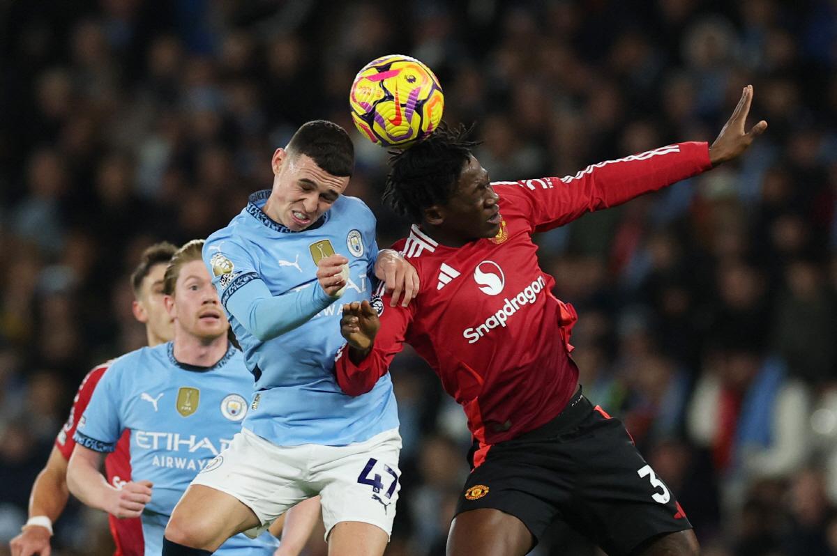 '24슛→0골 충격' EPL 씹어먹던 천재MF, 축구력 완전 실종…맨더비 패배 원흉 지목