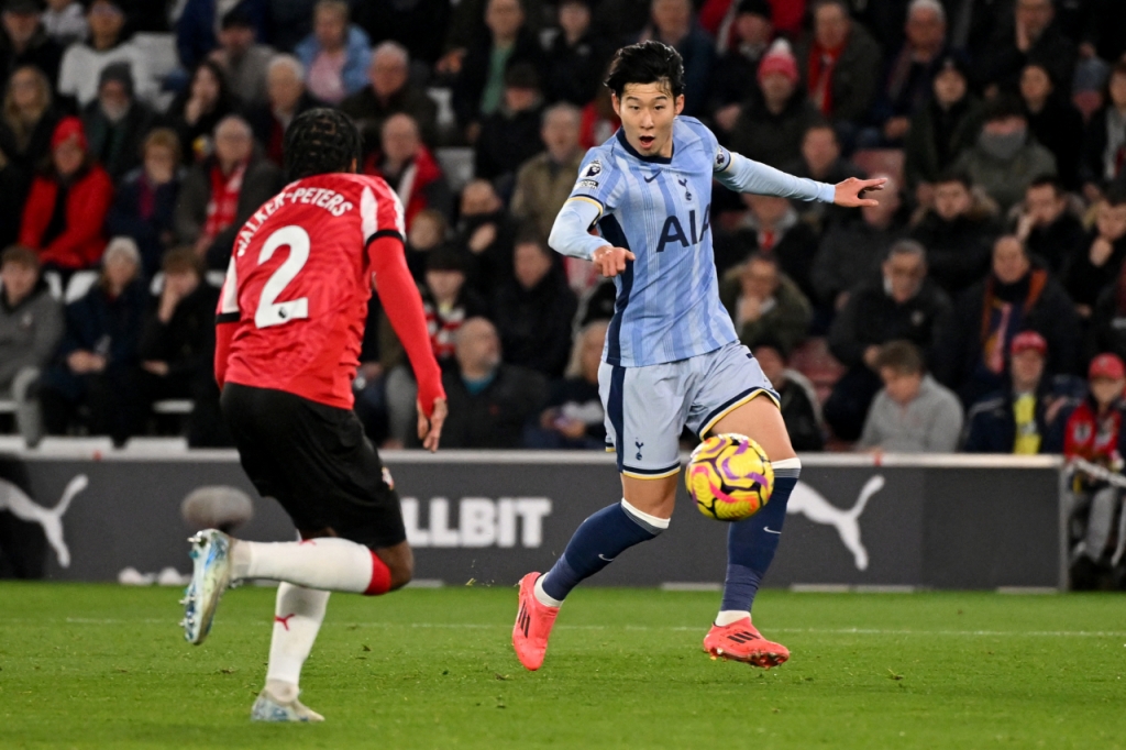 손흥민, 1골 2도움 맹활약…'통산 68도움' 토트넘 레전드 넘어섰다