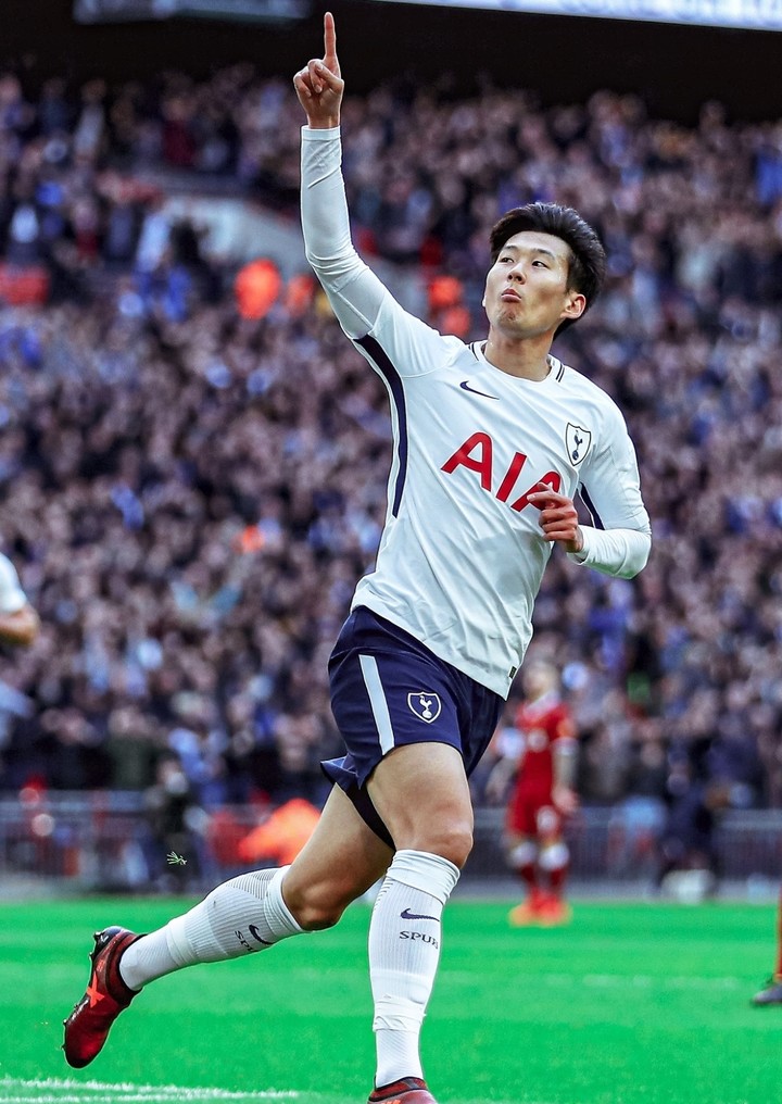 단 45분, 1골 2도움의 美친 '갓성비'...손흥민, EPL 베스트11 이주의 팀 선정