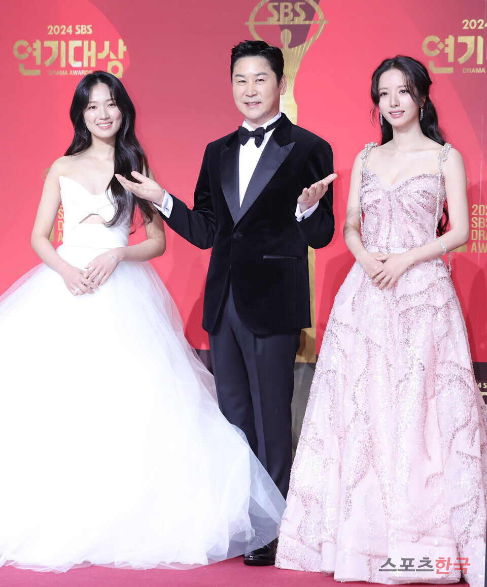 신동엽·김혜윤· 김지연 '2024 SBS 연기대상 MC'