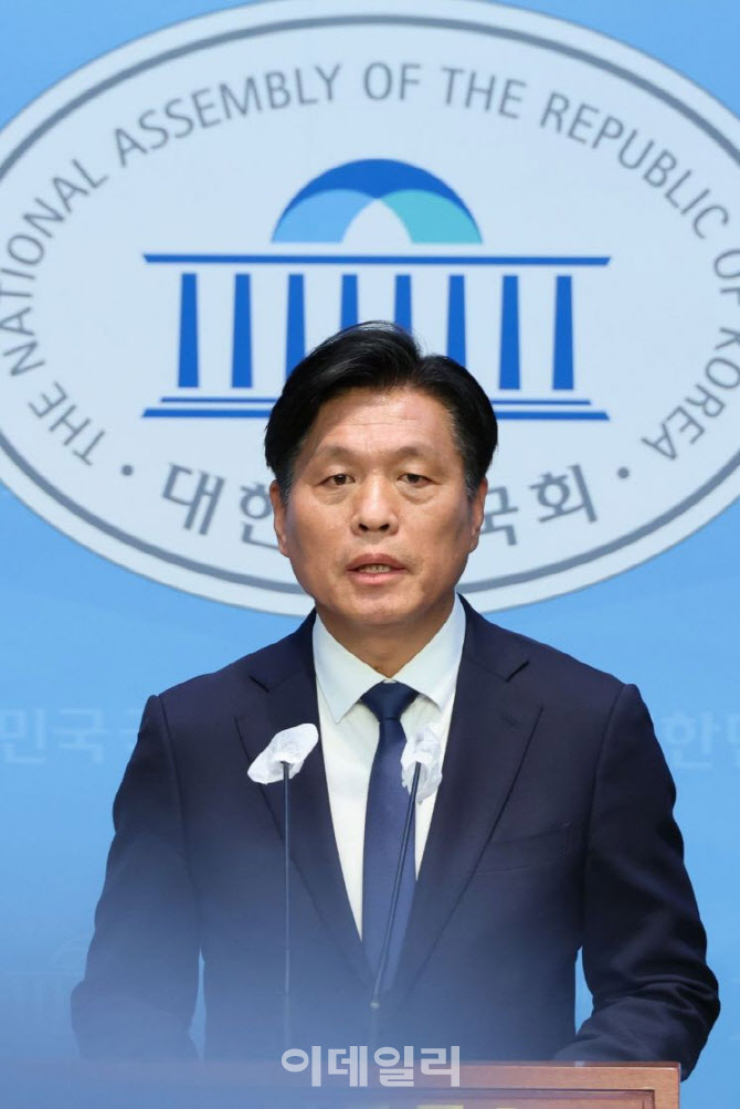 “내란 세력과 한통속 입증”…민주, 대통령실 집단 사의 비판