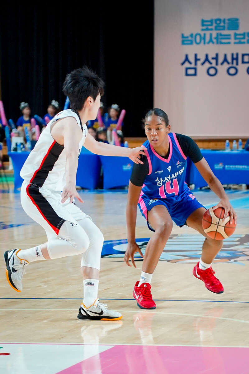 [WKBL 3라운드 리뷰] 삼성생명을 이끈 이해란과 키아나 스미스, 삼성생명 공격의 핵심