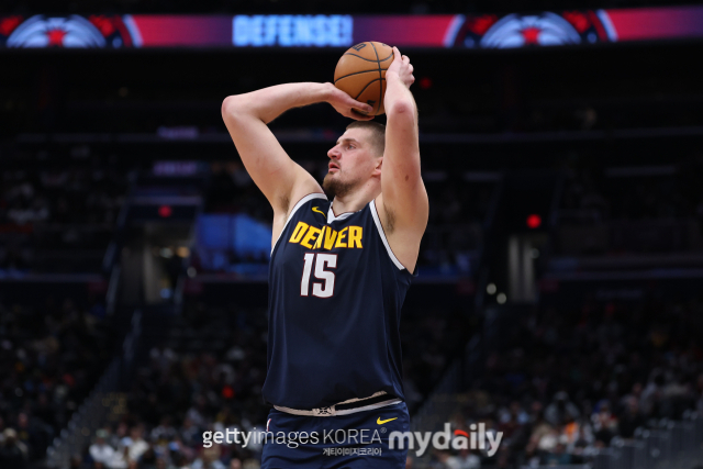 진짜 美쳤다! '15+ 트리플더블' 大폭발…23득점 17R 15AS, MVP 요키치 공수에서 펄펄→덴버, 애틀랜타 제압