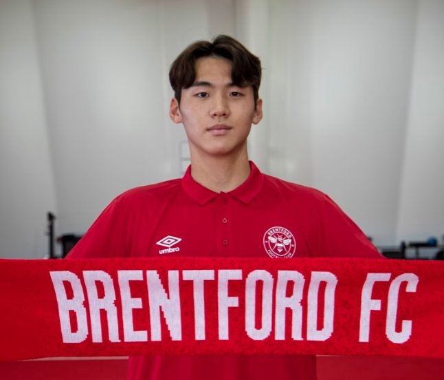 브렌트퍼드 김지수, EPL 데뷔전 이어 2G 연속 교체 출전…팀은 아스널에 1-3 패배