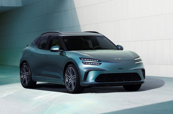 “더 탄탄해진 전기 SUV”…제네시스, GV60 부분변경 디자인 공개