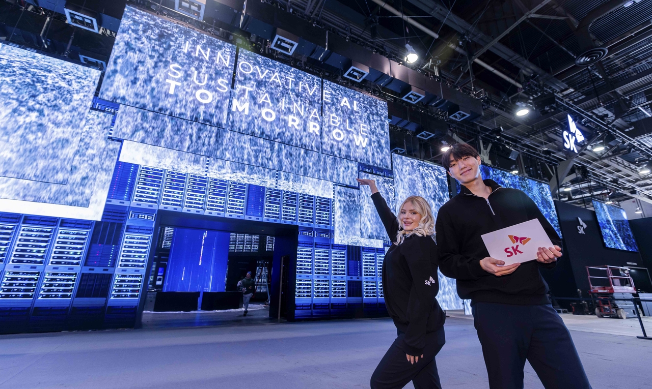 AI 반도체·액체냉각까지…600평 부스에 SK AI 솔루션 집약 [CES 2025]