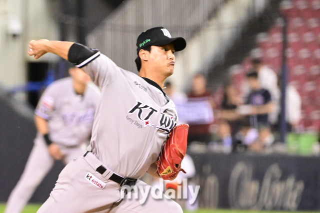 두산→SSG→키움만 연봉협상 끝냈는데…에이전트 있는데 KBO 도움 안 받기로 ‘2021 주권이 마지막’