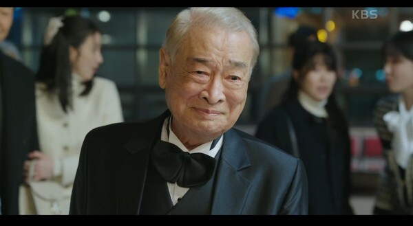 KBS 이순재 연기대상 화제…"OTT 아닌 KBS만의 길 가는 계기 돼야"