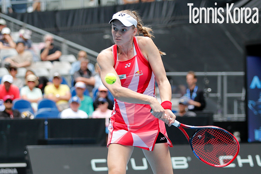 꿀대진 리바키나, 두 경기 연속 베이글스코어 완승 3회전 行 [25AO]