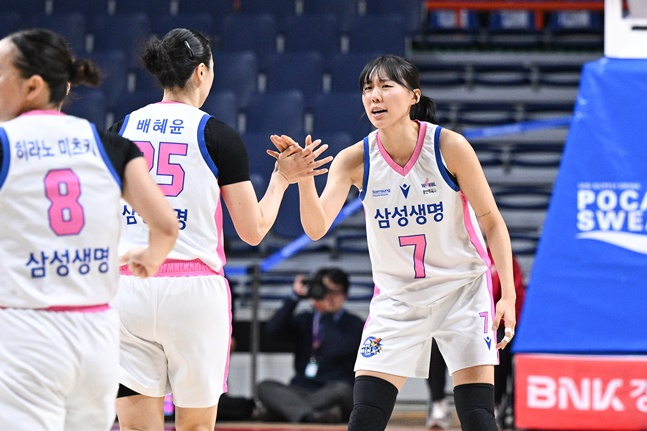 김소니아 '미쳤다', 3.8초 남기고 전율의 위닝샷! BNK 50:60→63:62 대역전극 [부산 현장리뷰]