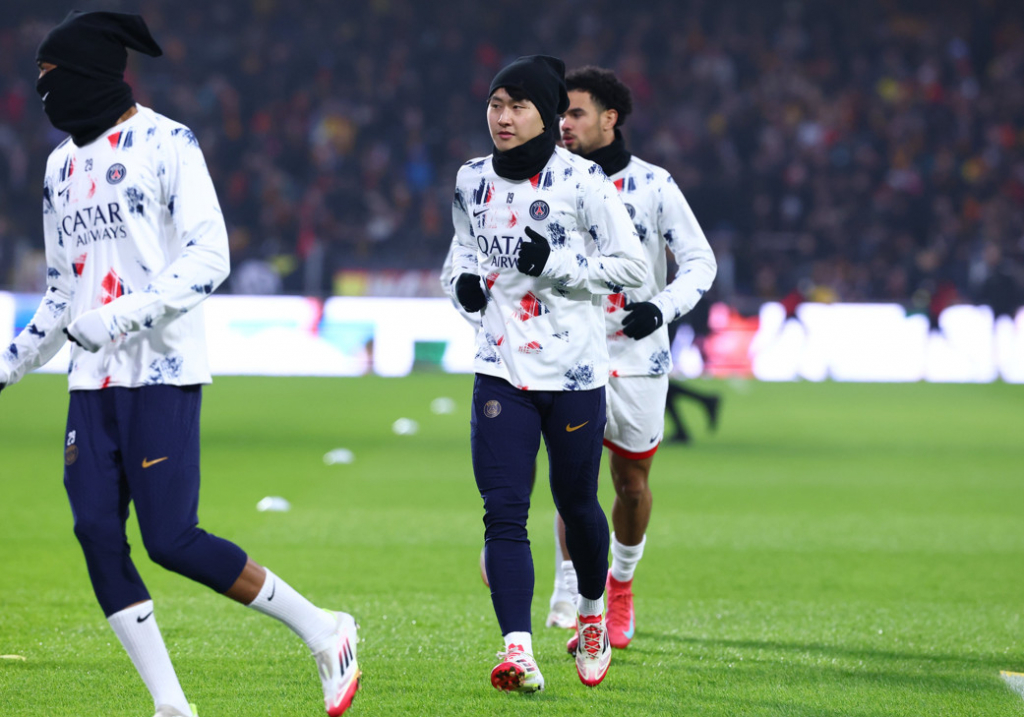 와! 이강인, 빨랫줄 전진 패스→천금 동점골 실화냐 '골 지분 90%' 제로톱 재변신 성공적... PSG, 랑스에 2-1 역전승