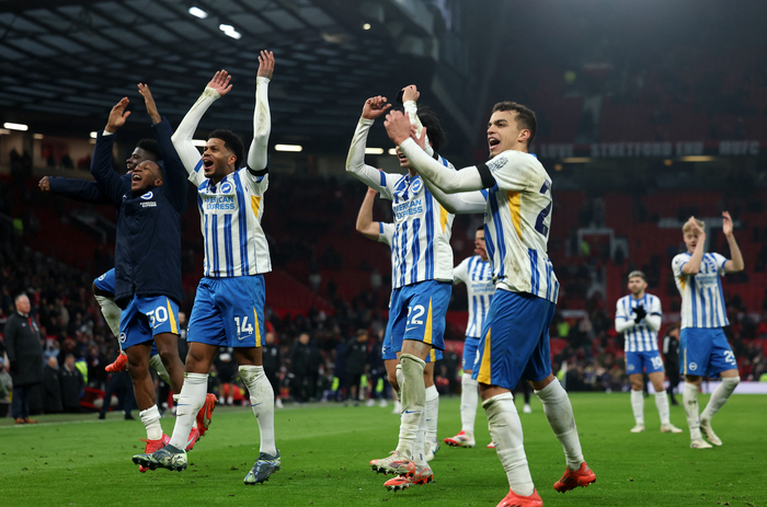 ‘2경기 연속골’ 미토마, 일본인 EPL 역사 새로 썼다···통산 15호골로 오카자키 제치고 1위 우뚝