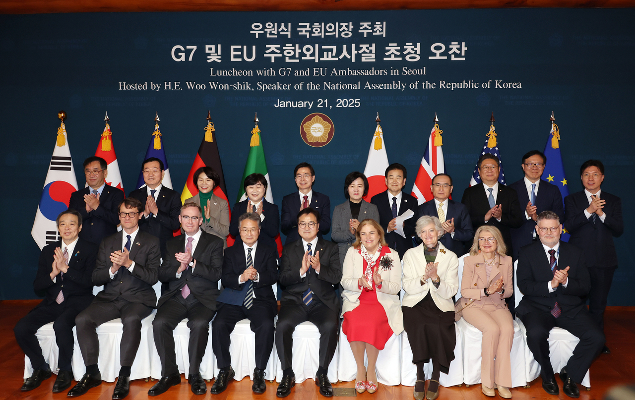 우원식 의장, G7·EU 주한외교사절 만나 “각국에 ‘한국은 안전’ 알려달라”