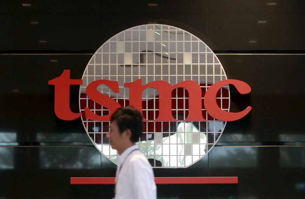 AI 띄우는 트럼프…TSMC, 주가 최고가 경신 '세계 시총 9위'