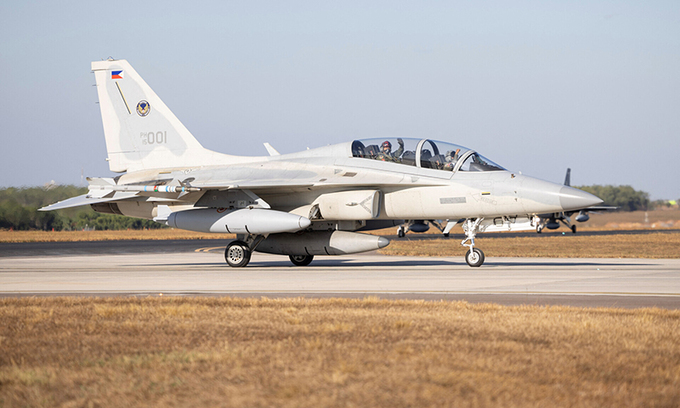 ‘요즘 대세’ FA-50, 필리핀서 ‘수출 대박’ 이어간다 [박수찬의 軍]