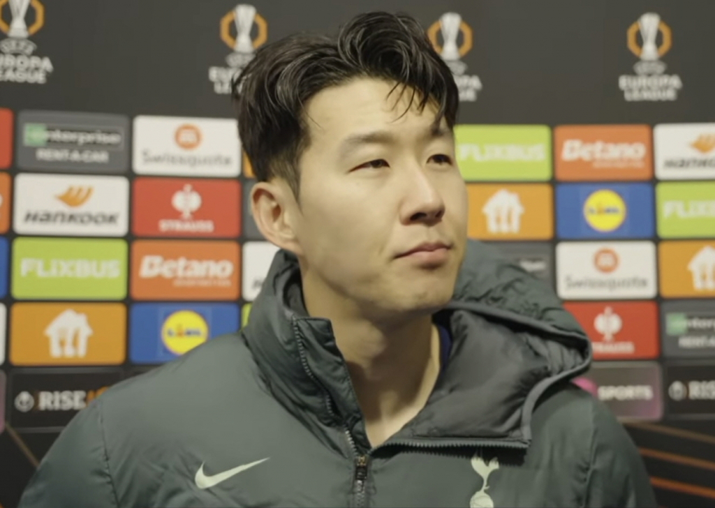 '캡틴의 품격' 손흥민 "제 골보다 팀 퍼포먼스 얘기할래요" 동료 칭찬 먼저... 시즌 9·10호골→9시즌 연속 두자릿수 득점!