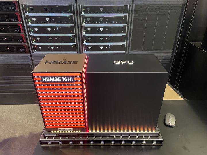 SK하이닉스, '역대 최대' 실적 이어갈까?[올해 HBM 전망②]