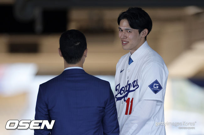 '토미존 수술' 권유 뿌리치고, 2년 일찍 ML 도전…'4년 394이닝' 165km 괴물, 극한의 일정 견뎌낼까