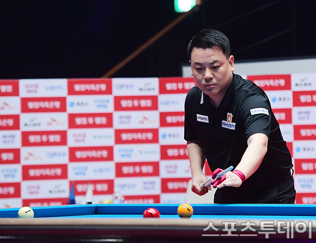 PBA-LPBA 챔피언십 | [ST포토] 조재호, 크게 돌린다