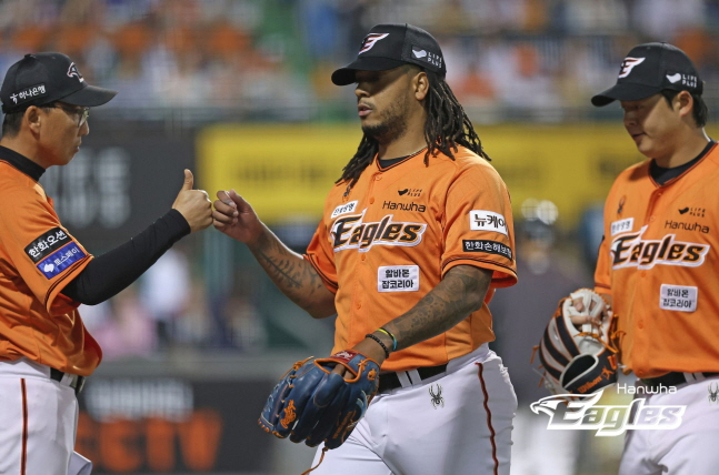 '윈터리그마저 ERA 6.91' 전 한화 외인, 대만 갔다... 극적인 KBO 리턴 시나리오 가능할까