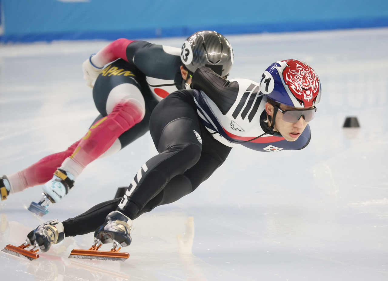‘쇼트트랙 여왕’ 최민정 500m AG 신기록…남녀 전원 첫관문 통과