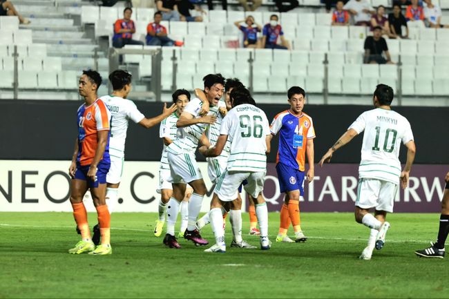 '콤파뇨 2골 터졌다' 전북, ACL2 포트전 4-0 완승... 16강 1차전 주인공 [오!쎈방콕]