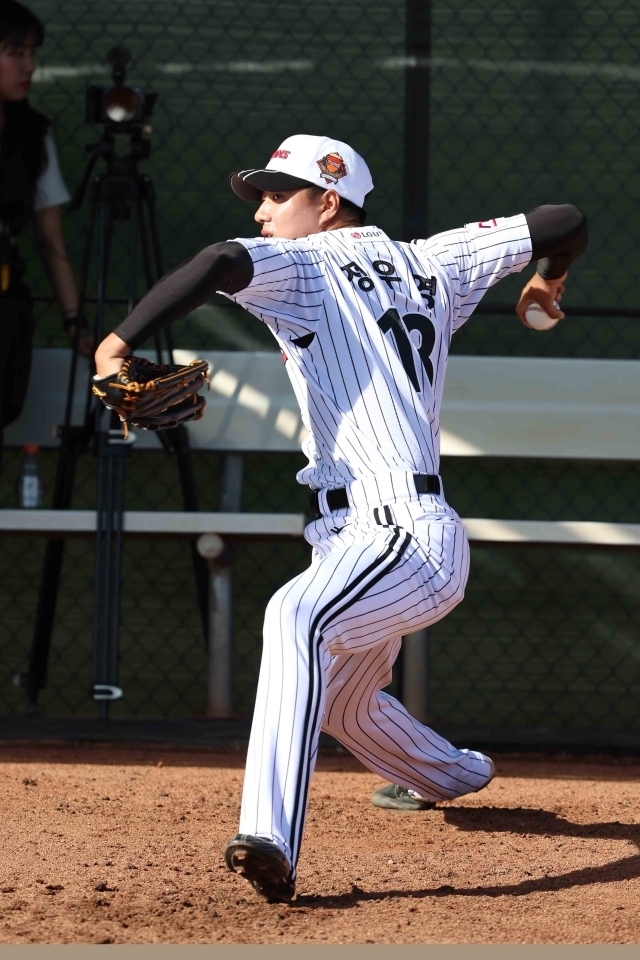 ML 이야기까지 나왔던 157km 사이드암의 '방황'…'무려 2년' 걸렸지만 확실히 찾았다 [MD스코츠데일]