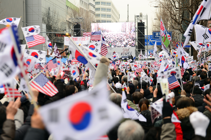 “대통령 석방하라”… 광주 등 전국 곳곳 ‘윤석열 탄핵 반대 집회