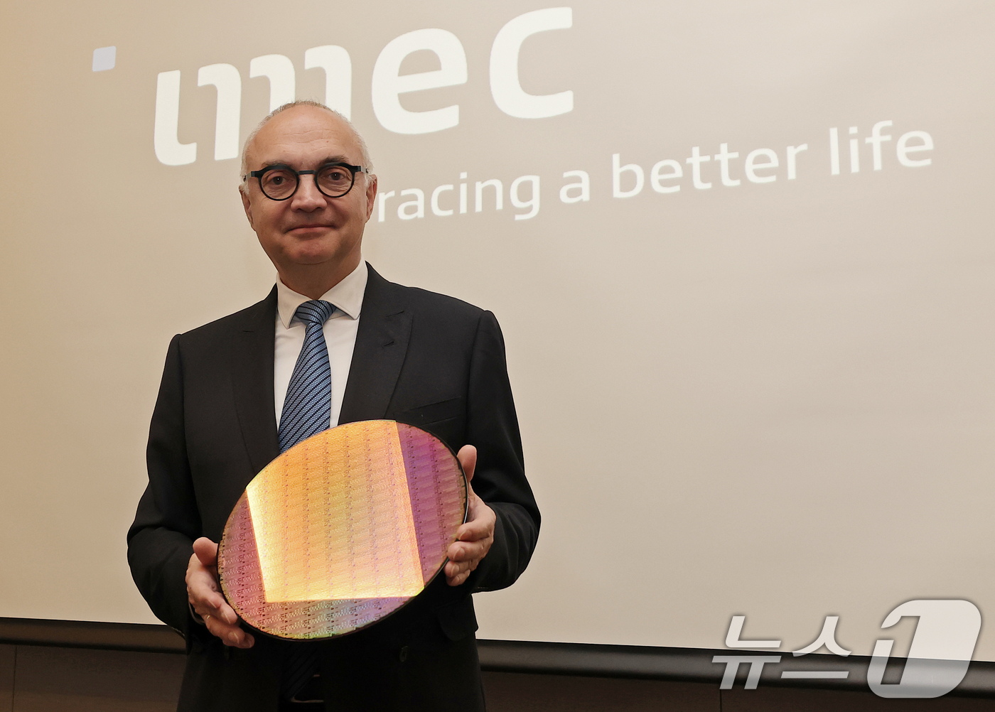세계 최대 반도체연구기관 imec CEO "한국에 연구소 설립 열려 있어"