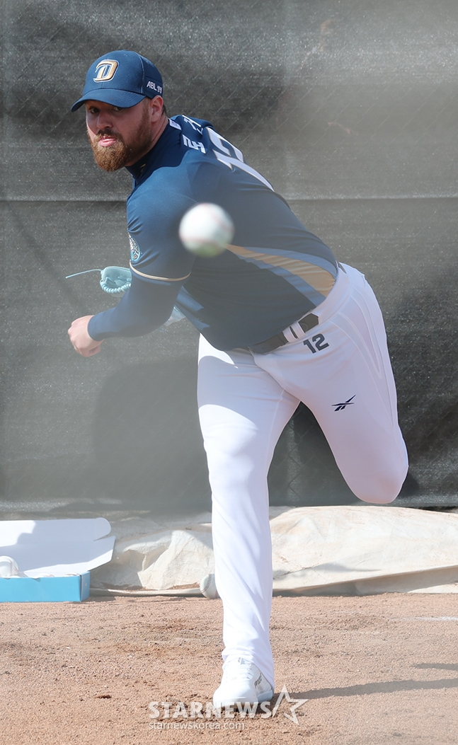 "한국 너무 사랑했다" 푼돈 받고 KBO 떠난 '꽃미남 외인' 감동 비화, 'ML 6년 차' 친구 추천하고 떠났다 [투손 현장]