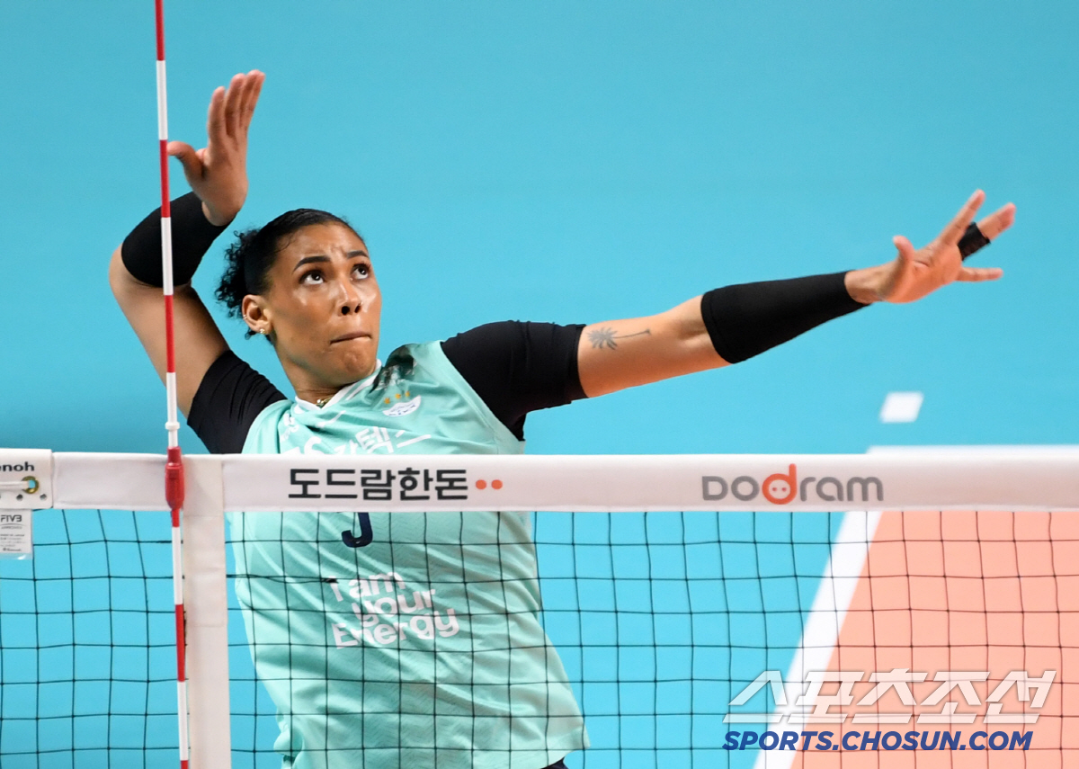 이제는 말할수 있다 "실바 5R MVP 자격있다" 아껴뒀던 한마디…'4G 연속 셧아웃' 굴욕 이겨낸 포효 [장충포커스]