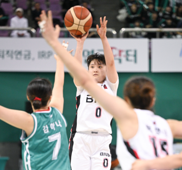 BNK, 2위 확정! 이제 목표는 챔프전 진출