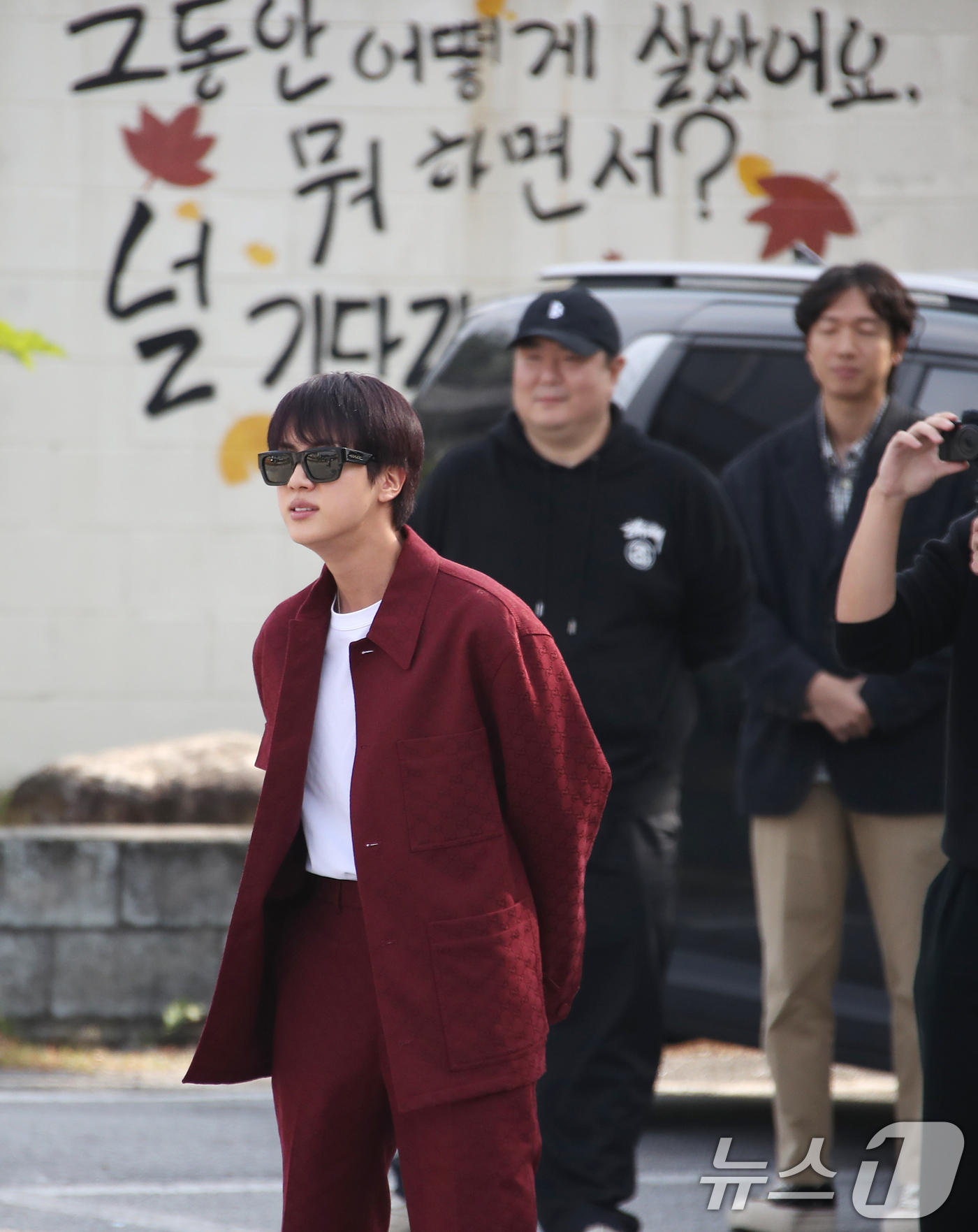 [단독] 'BTS 진 전통주' 아이긴, 증류주도 GS25 단독 판매