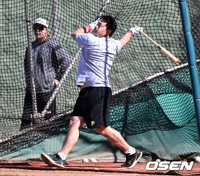 “병역 이행하고 KBO 뛰고 싶다” 최지만 한국 복귀 의지…2년 유예 징계 후 2027년 드래프트 참가 가능