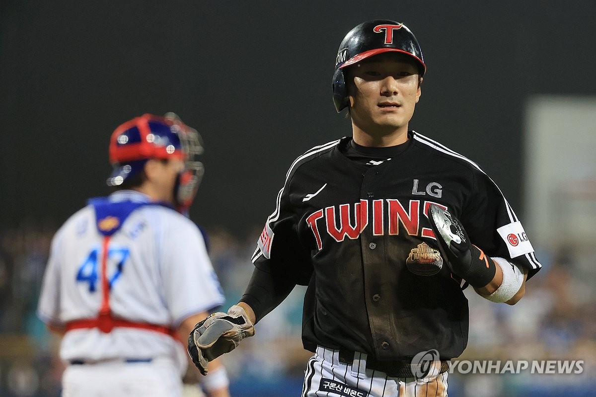국가대표 경험한 LG 신민재 "올해 잘해서 WBC도 나가고 싶어"
